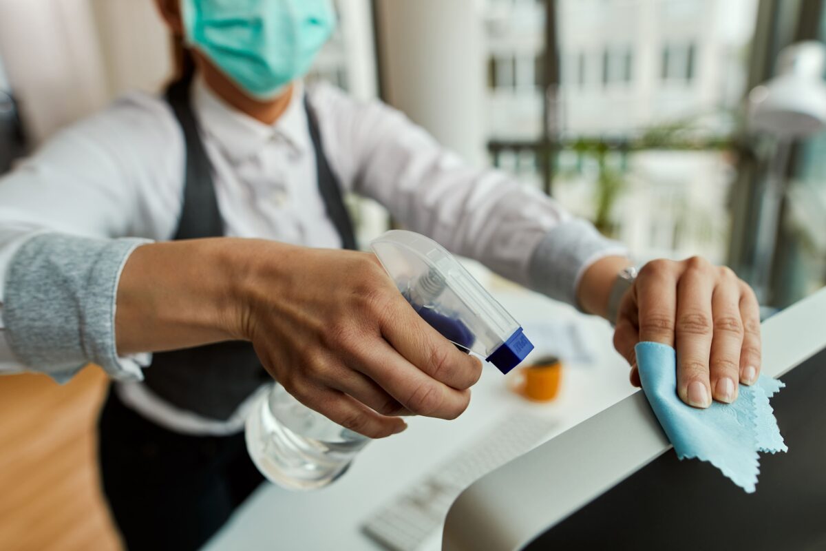 ¿Qué es el alcohol de limpieza y para que sirve?